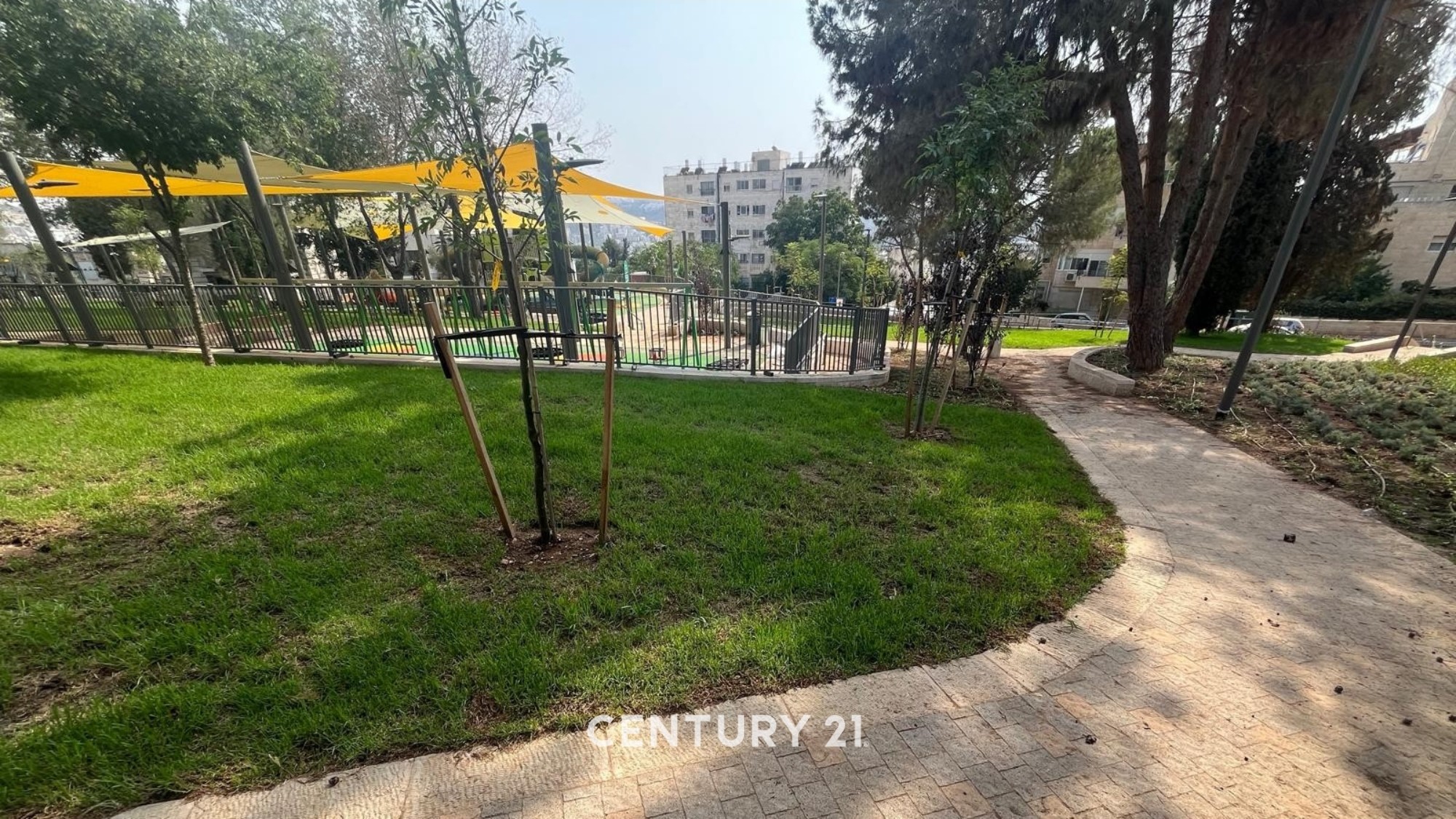 c8d1c3ce0e_1fb7cfaa0d_dcdb3f25a3_a62036cf89_park.jpg - Century 21 Jerusalem